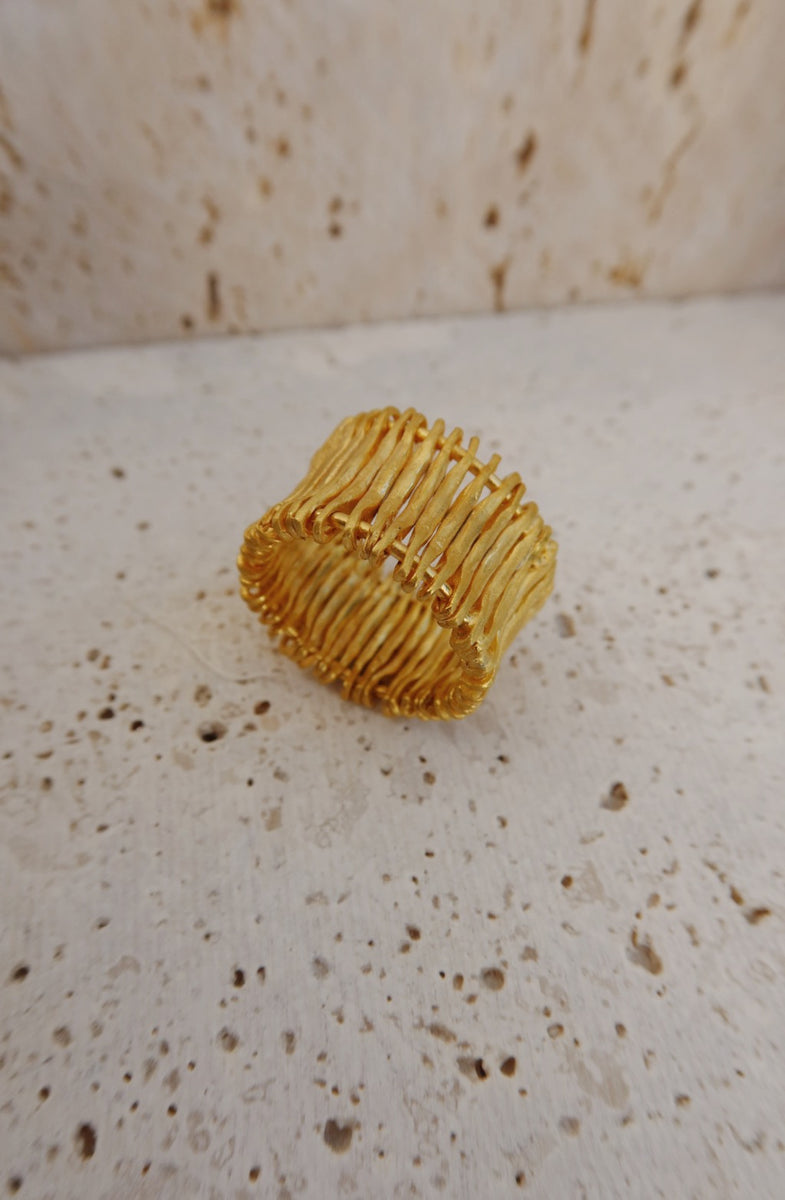 Palitos Cocktail Ring In Gold – Carolina Benoit